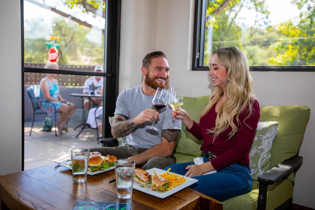 Tasting Room & Bistro » DA Vines Vineyard